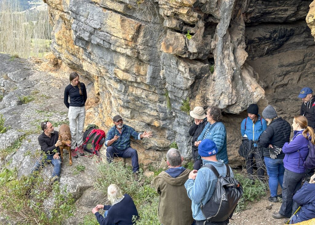 Before and after the Last Ice Age: GunaiKurnai archaeology along the ...
